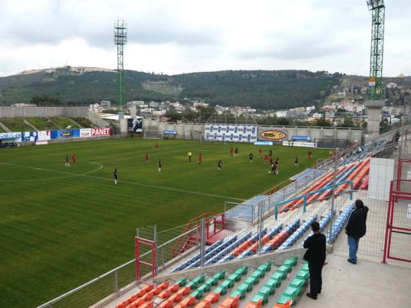 Ilut Stadium - Rowdie